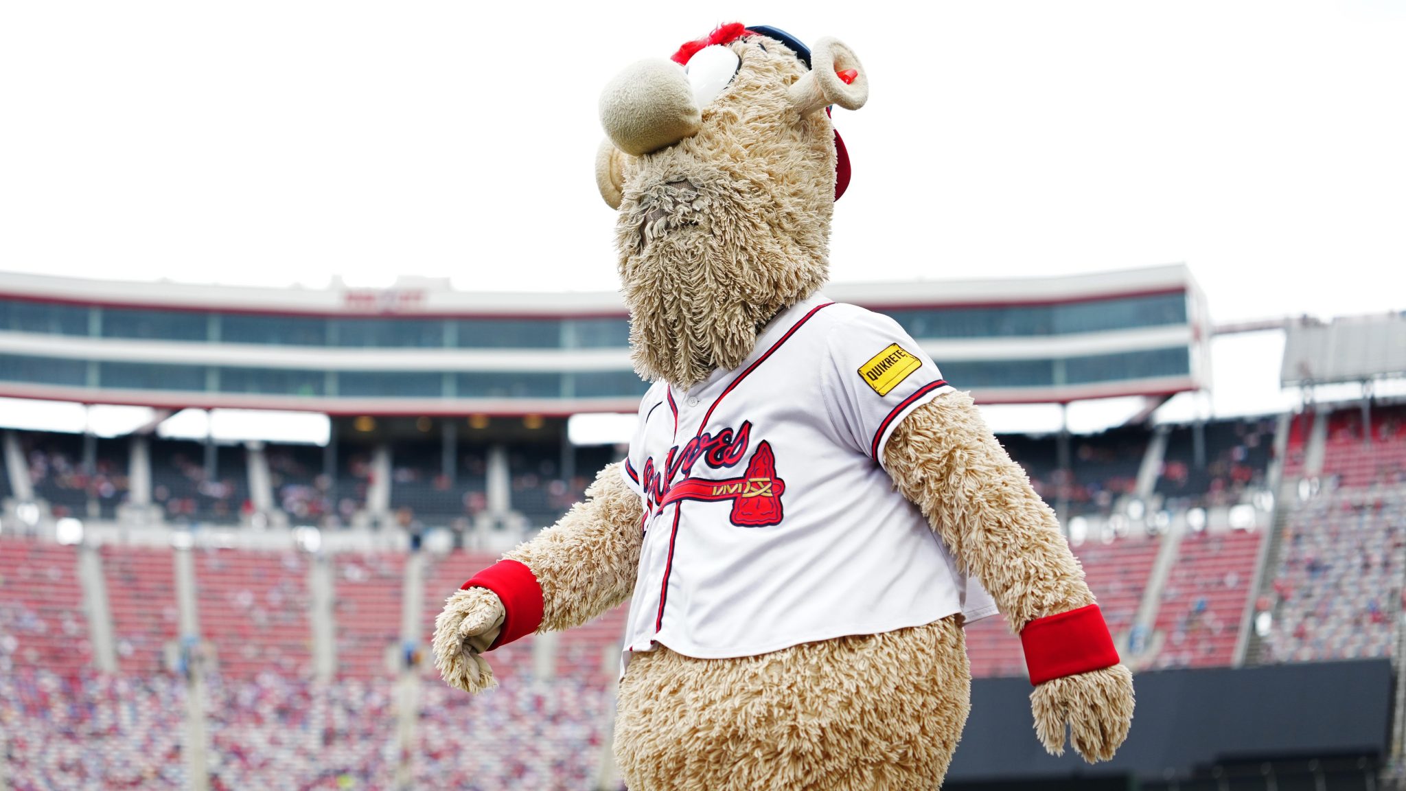 Braves Mascot's Playful Stunt Sparks Controversy: A Deep Dive into ...